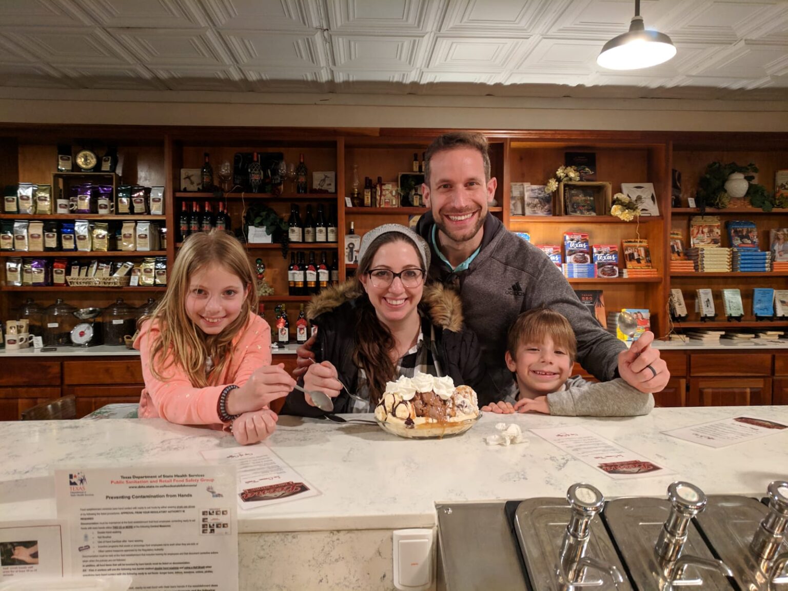 Best Texas Ghost Towns - The Grove - Texas Wanderers